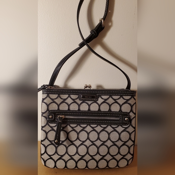 Nine West | Bags | Nwot Nine West 9 Pattern Black And Gray Crossbody ...